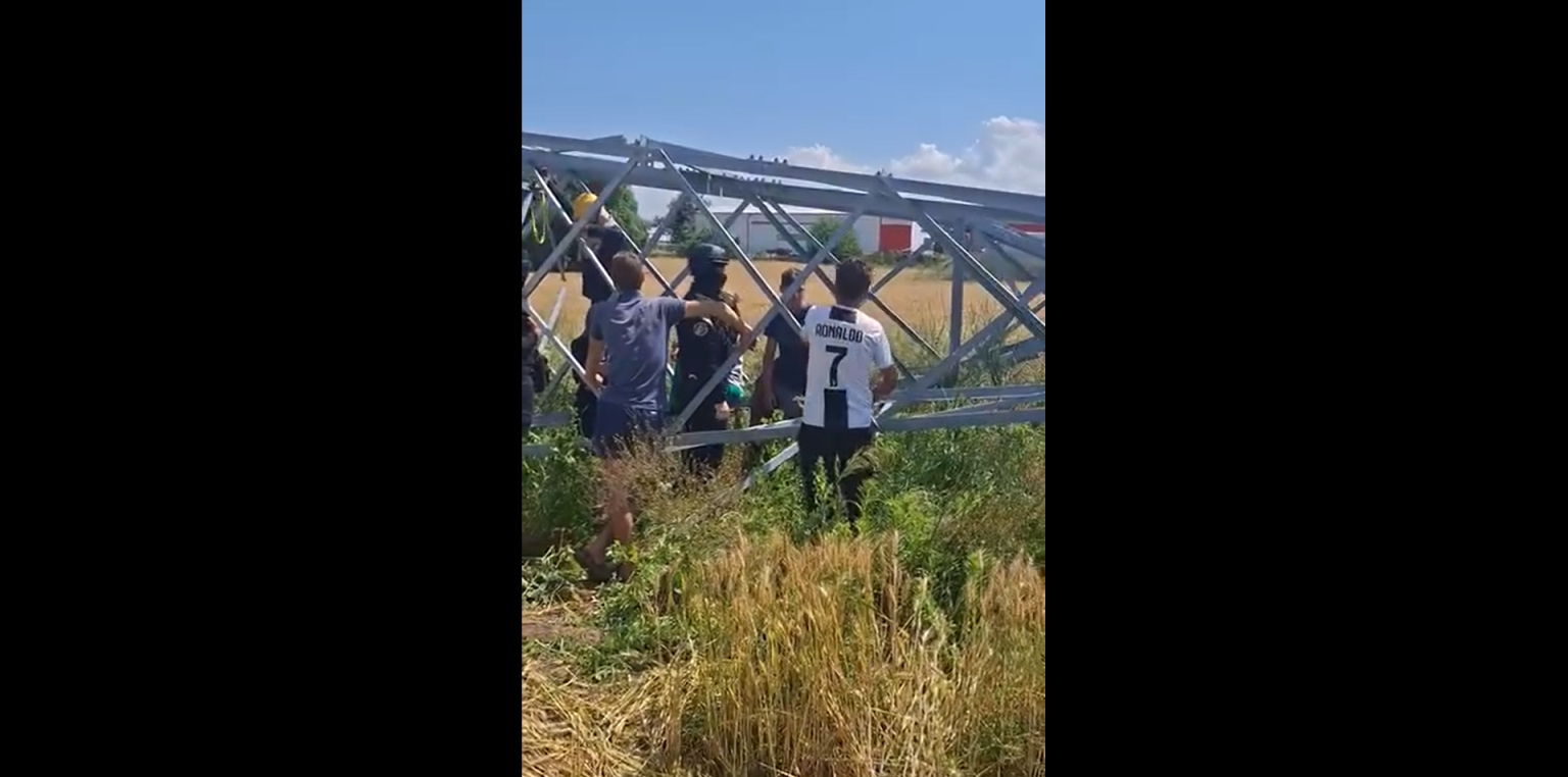 VIDEO: Scandal pe un teren între Tecuci şi Matca - Monitorul de Galati